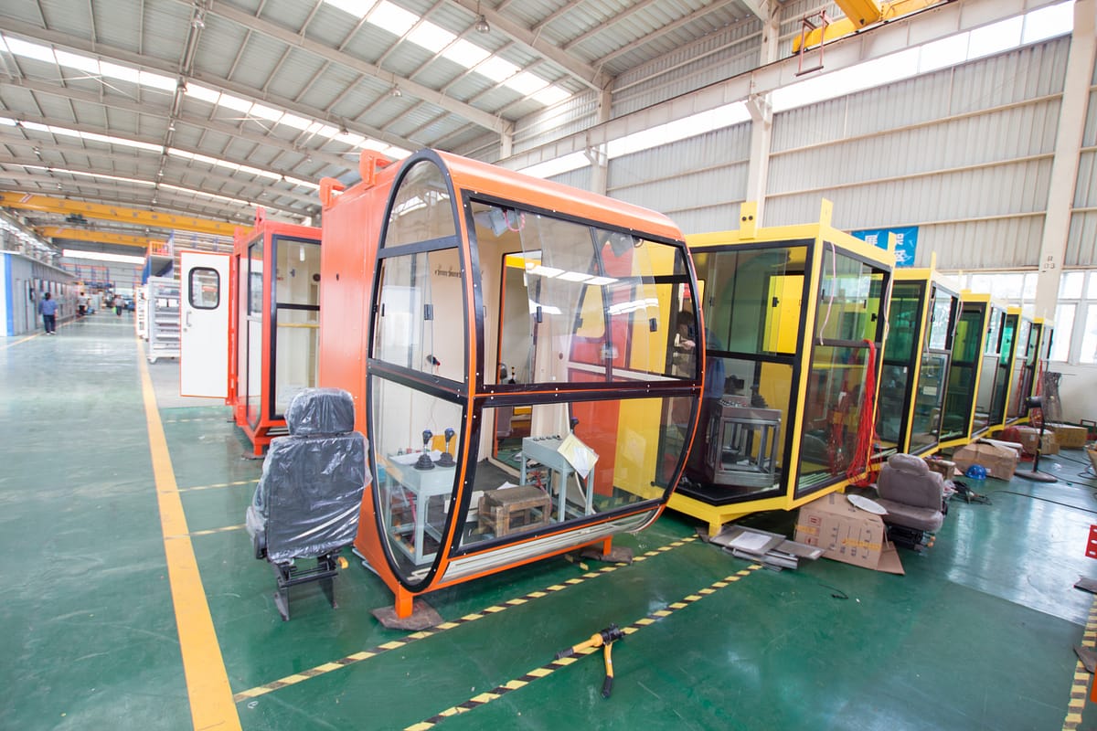 Crane Operational Cabin Manufacturer - Weihua Crane