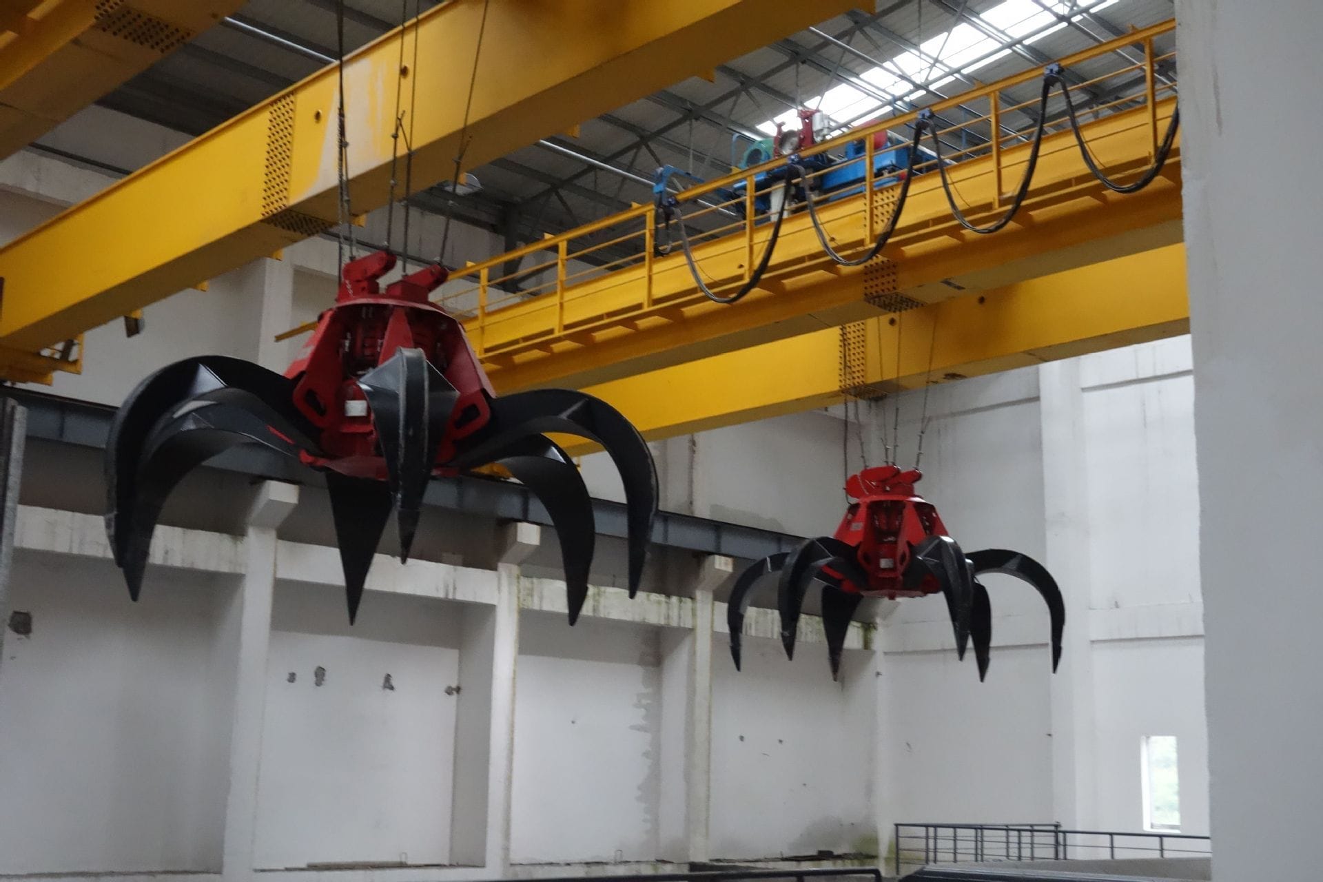 Garbage Grab Cranes Manufacturer - WHCRANE